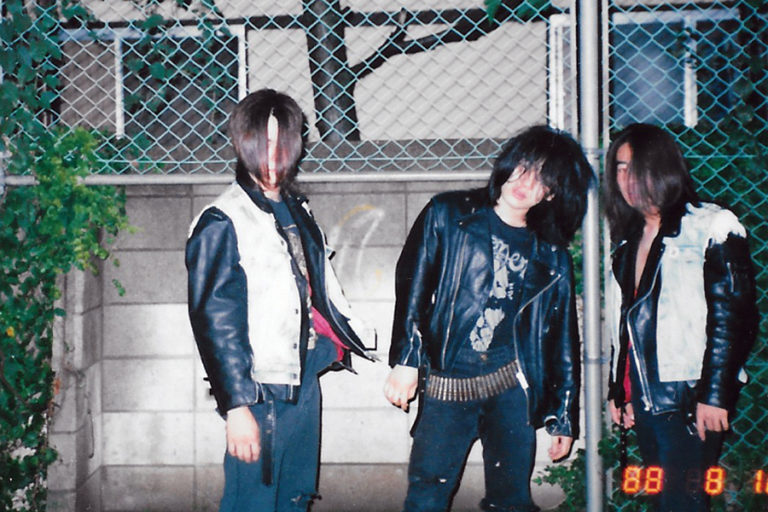 Interview | HELLCHILD | clinamina