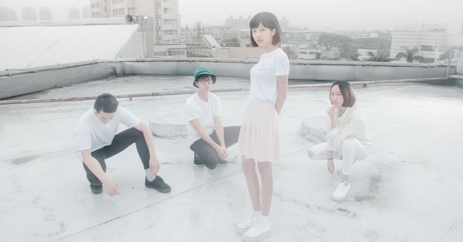 Interview | MANIC SHEEP | 過去は破いて、未来を広げる | 2017 | clinamina